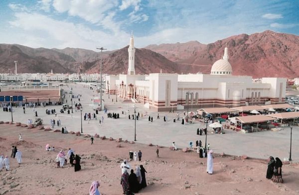 Jabal Uhud - Ma'had Aly Zawiyah Jakarta